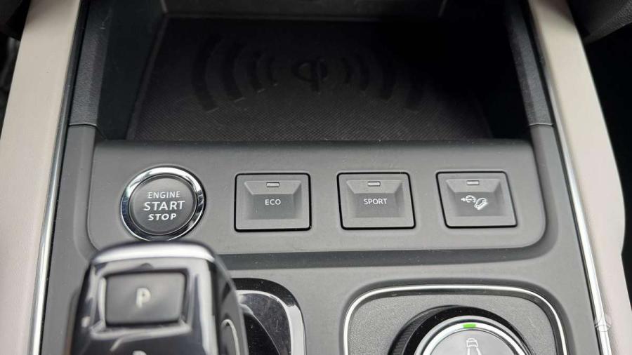 Красный Ситроен C5 Aircross 2019 в Тельшяй, объемом двигателя 1.50 л и пробегом 158 тыс. км за 12900 €, фото 27 на AUTOMOTO.COM.LV