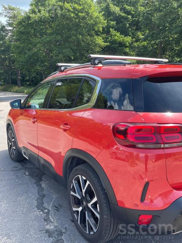 Red Citroen C5 Aircross 2019 in Riga, with an engine capacity of 2.00 L and mileage of 128 thousand km for 14650 €, photo 5 on AUTOMOTO.COM.LV