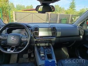 Red Citroen C5 Aircross 2019 in Riga, with an engine capacity of 2.00 L and mileage of 128 thousand km for 14650 €, photo 7 on AUTOMOTO.COM.LV