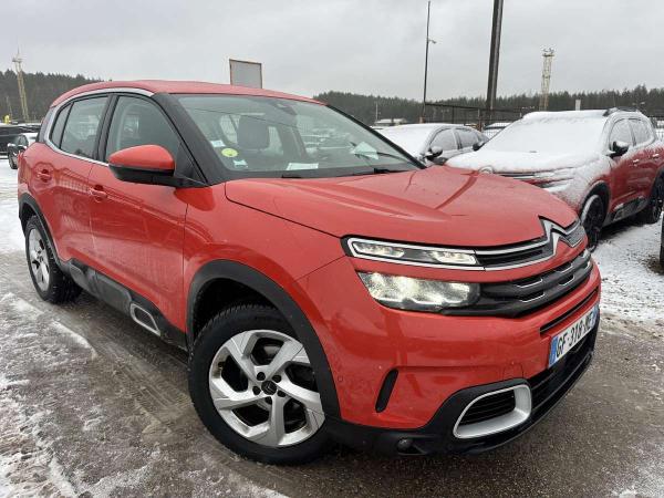 Sarkans Citroen C5 Aircross 2022 Viļņa, ar dzinēja tilpumu 1.50 L un nobraukumu 154 tūkst. km par 12704 €, foto 3 vietnē AUTOMOTO.COM.LV
