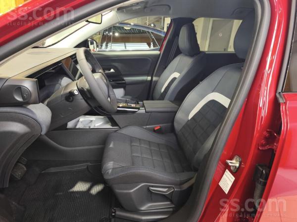 Sarkans Citroen C5 Aircross 2026 Rīga, ar dzinēja tilpumu 1.20 L un nobraukumu 5 tūkst. km par 33605 €, foto 5 vietnē AUTOMOTO.COM.LV