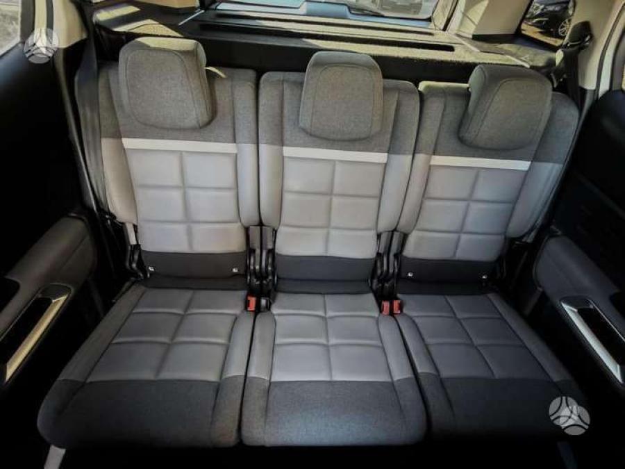 White Citroen C5 Aircross 2015 in Siauliai, with an engine capacity of 1.50 L and mileage of 222 thousand km for 13750 €, photo 27 on AUTOMOTO.COM.LV