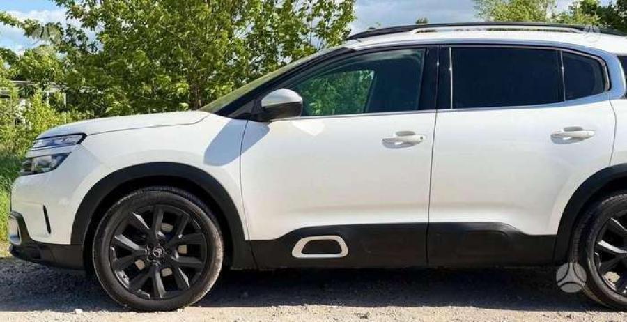 Balts Citroen C5 Aircross 2015 Šauļi, ar dzinēja tilpumu 1.50 L un nobraukumu 222 tūkst. km par 13750 €, foto 12 vietnē AUTOMOTO.COM.LV