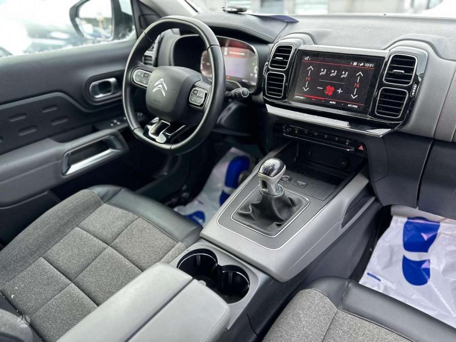 White Citroen C5 Aircross 2019 in Vilnius, with an engine capacity of 1.20 L and mileage of 115 thousand km for 11495 €, photo 11 on AUTOMOTO.COM.LV