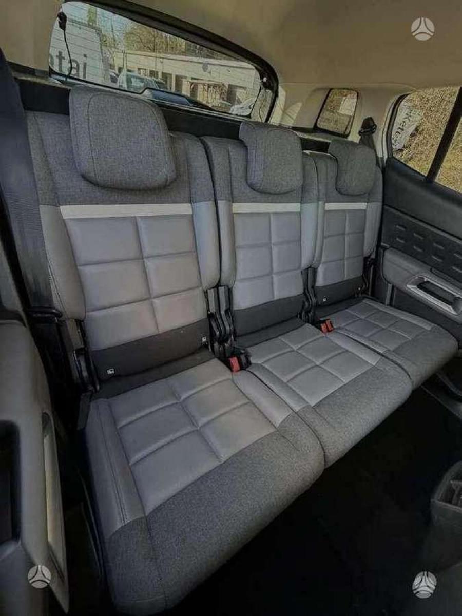 White Citroen C5 Aircross 2019 in Siauliai, with an engine capacity of 1.50 L and mileage of 222 thousand km for 13750 €, photo 26 on AUTOMOTO.COM.LV
