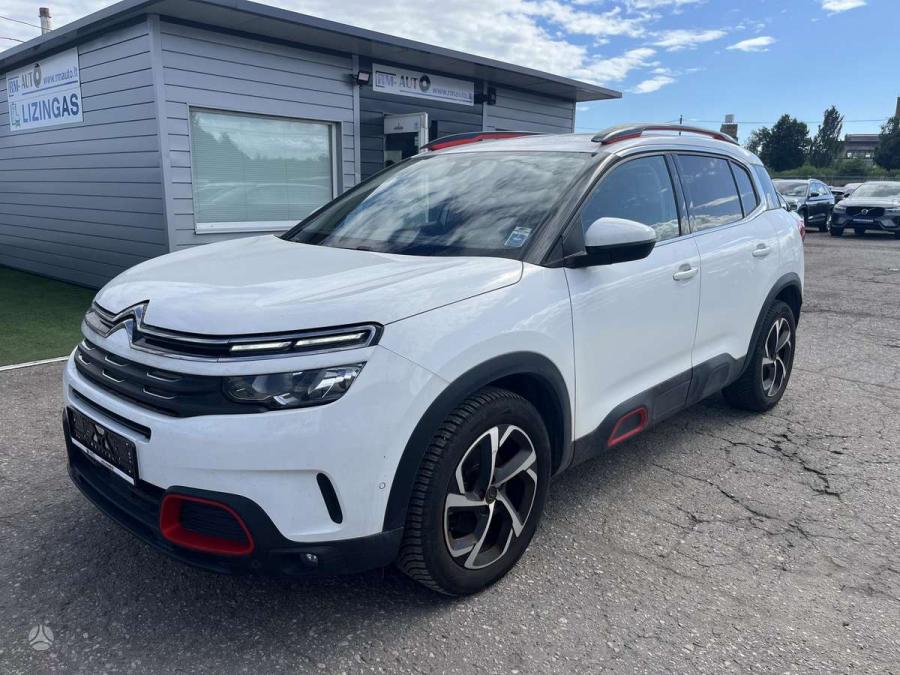 Balts Citroen C5 Aircross 2019 Panevēža, ar dzinēja tilpumu 1.50 L un nobraukumu 189 tūkst. km par 9500 €, foto 1 vietnē AUTOMOTO.COM.LV