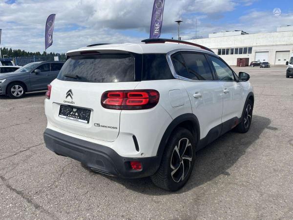 Белый Ситроен C5 Aircross 2019 в Паневежис, объемом двигателя 1.50 л и пробегом 189 тыс. км за 9500 €, фото 3 на AUTOMOTO.COM.LV