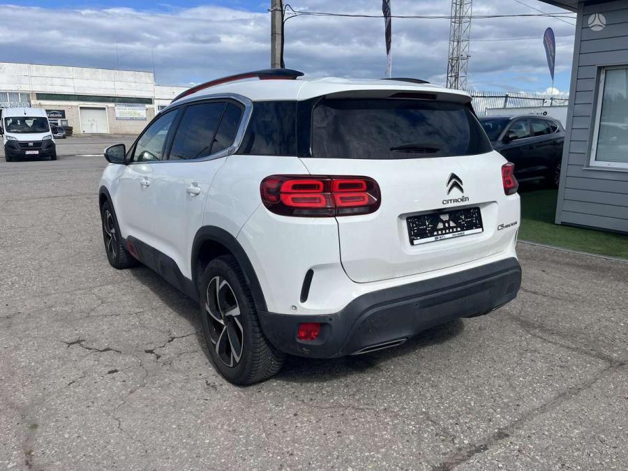 Balts Citroen C5 Aircross 2019 Panevēža, ar dzinēja tilpumu 1.50 L un nobraukumu 189 tūkst. km par 9500 €, foto 5 vietnē AUTOMOTO.COM.LV