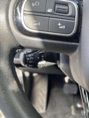 Balts Citroen C5 Aircross 2019 Panevēža, ar dzinēja tilpumu 1.50 L un nobraukumu 189 tūkst. km par 9500 €, foto 12 vietnē AUTOMOTO.COM.LV