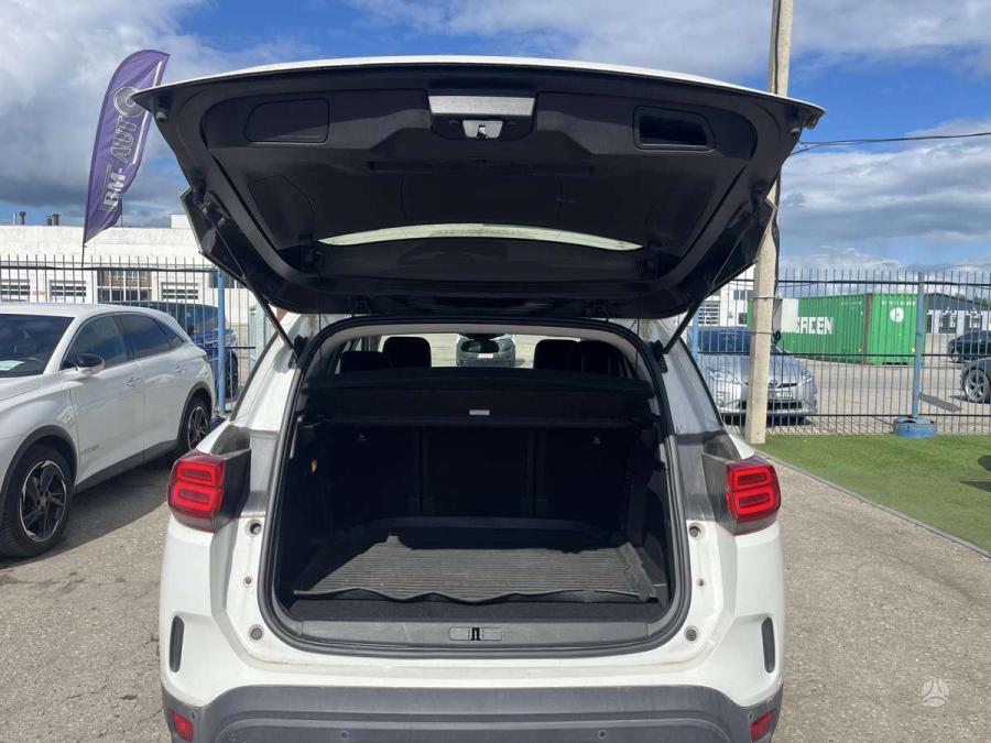 Balts Citroen C5 Aircross 2019 Panevēža, ar dzinēja tilpumu 1.50 L un nobraukumu 189 tūkst. km par 9500 €, foto 15 vietnē AUTOMOTO.COM.LV