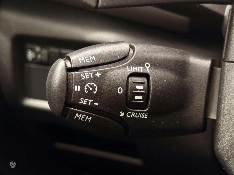 Balts Citroen C5 Aircross 2019 Panevēža, ar dzinēja tilpumu 1.50 L un nobraukumu 192 tūkst. km par 9900 €, foto 20 vietnē AUTOMOTO.COM.LV