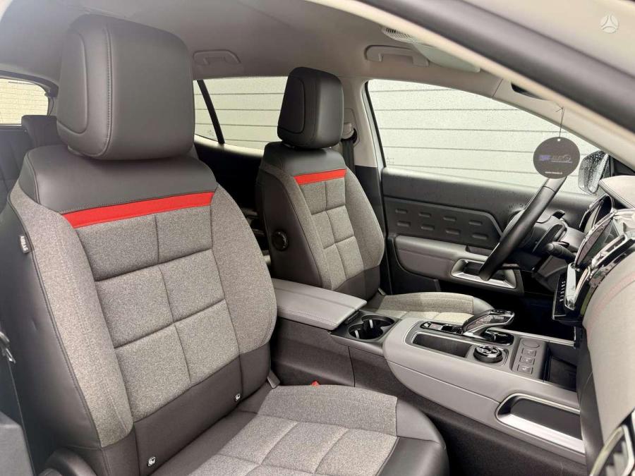 Balts Citroen C5 Aircross 2019 Panevēža, ar dzinēja tilpumu 1.50 L un nobraukumu 192 tūkst. km par 9900 €, foto 22 vietnē AUTOMOTO.COM.LV