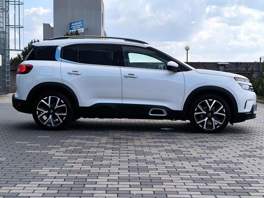 Balts Citroen C5 Aircross 2019 Šauļi, ar dzinēja tilpumu 1.50 L un nobraukumu 284 tūkst. km par 14350 €, foto 6 vietnē AUTOMOTO.COM.LV