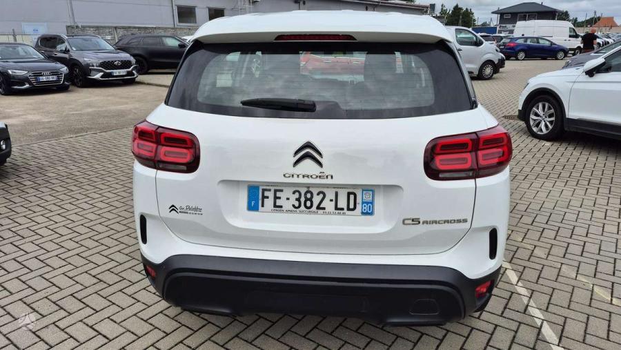 White Citroen C5 Aircross 2019 in Taurage, with an engine capacity of 1.20 L and mileage of 138 thousand km for 9200 €, photo 9 on AUTOMOTO.COM.LV