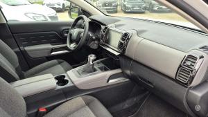 White Citroen C5 Aircross 2019 in Taurage, with an engine capacity of 1.20 L and mileage of 138 thousand km for 9200 €, photo 11 on AUTOMOTO.COM.LV