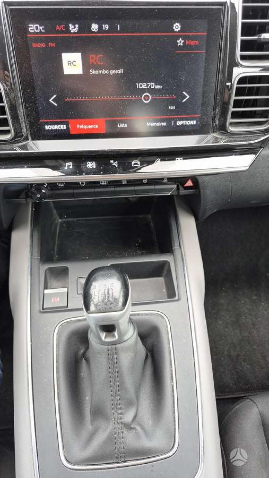 White Citroen C5 Aircross 2019 in Taurage, with an engine capacity of 1.20 L and mileage of 138 thousand km for 9200 €, photo 14 on AUTOMOTO.COM.LV