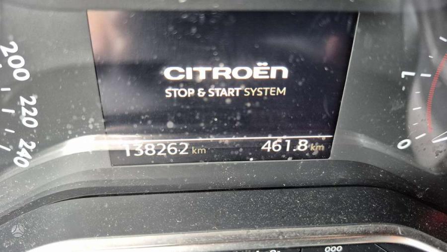 White Citroen C5 Aircross 2019 in Taurage, with an engine capacity of 1.20 L and mileage of 138 thousand km for 9200 €, photo 15 on AUTOMOTO.COM.LV