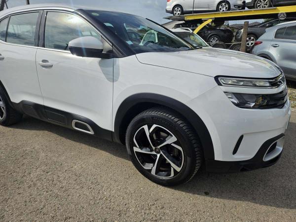 Белый Ситроен C5 Aircross 2019 в Таураге, объемом двигателя 1.50 л и пробегом 197 тыс. км за 9600 €, фото 1 на AUTOMOTO.COM.LV