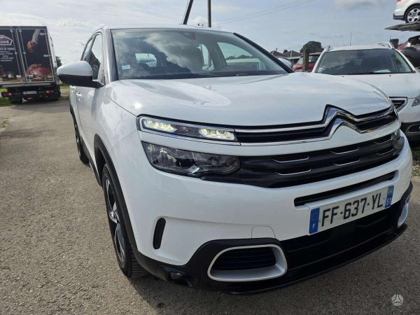 Белый Ситроен C5 Aircross 2019 в Таураге, объемом двигателя 1.50 л и пробегом 197 тыс. км за 9600 €, фото 2 на AUTOMOTO.COM.LV