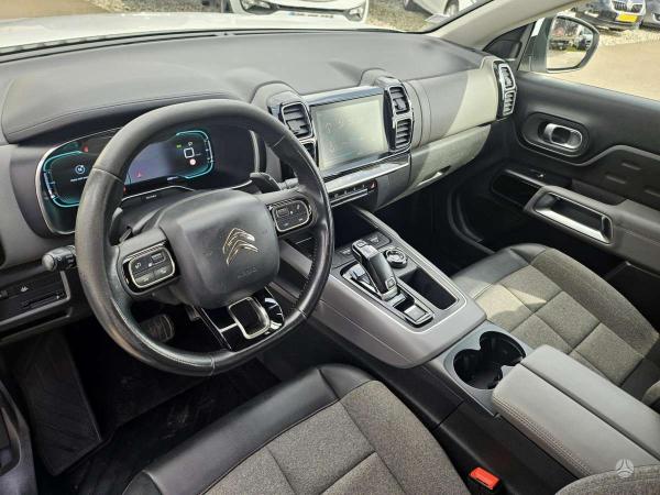 Белый Ситроен C5 Aircross 2019 в Таураге, объемом двигателя 1.50 л и пробегом 197 тыс. км за 9600 €, фото 8 на AUTOMOTO.COM.LV