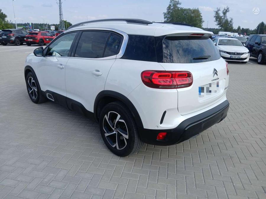 White Citroen C5 Aircross 2019 in Taurage, with an engine capacity of 2.00 L and mileage of 297 thousand km for 10400 €, photo 4 on AUTOMOTO.COM.LV