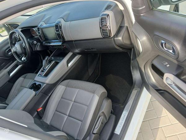 Balts Citroen C5 Aircross 2019 Tauragė, ar dzinēja tilpumu 2.00 L un nobraukumu 297 tūkst. km par 10400 €, foto 8 vietnē AUTOMOTO.COM.LV
