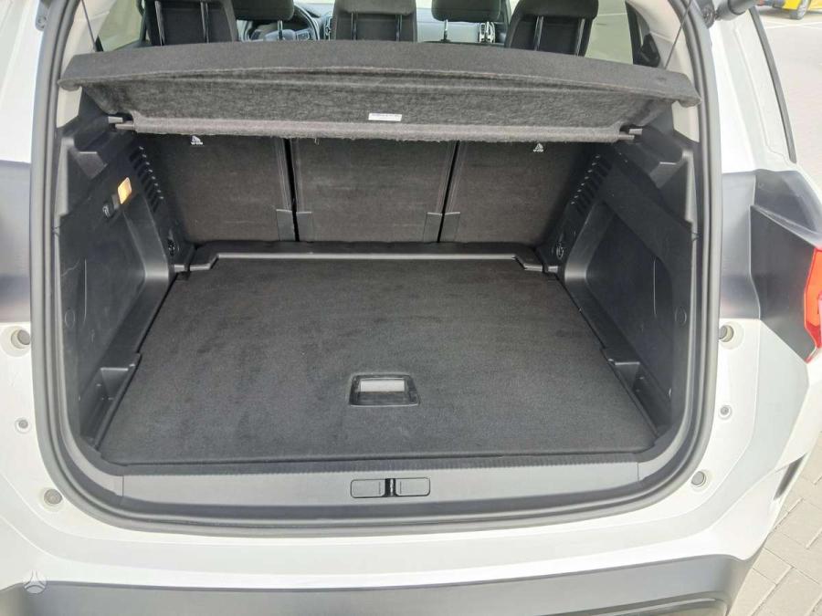 White Citroen C5 Aircross 2019 in Taurage, with an engine capacity of 2.00 L and mileage of 297 thousand km for 10400 €, photo 14 on AUTOMOTO.COM.LV