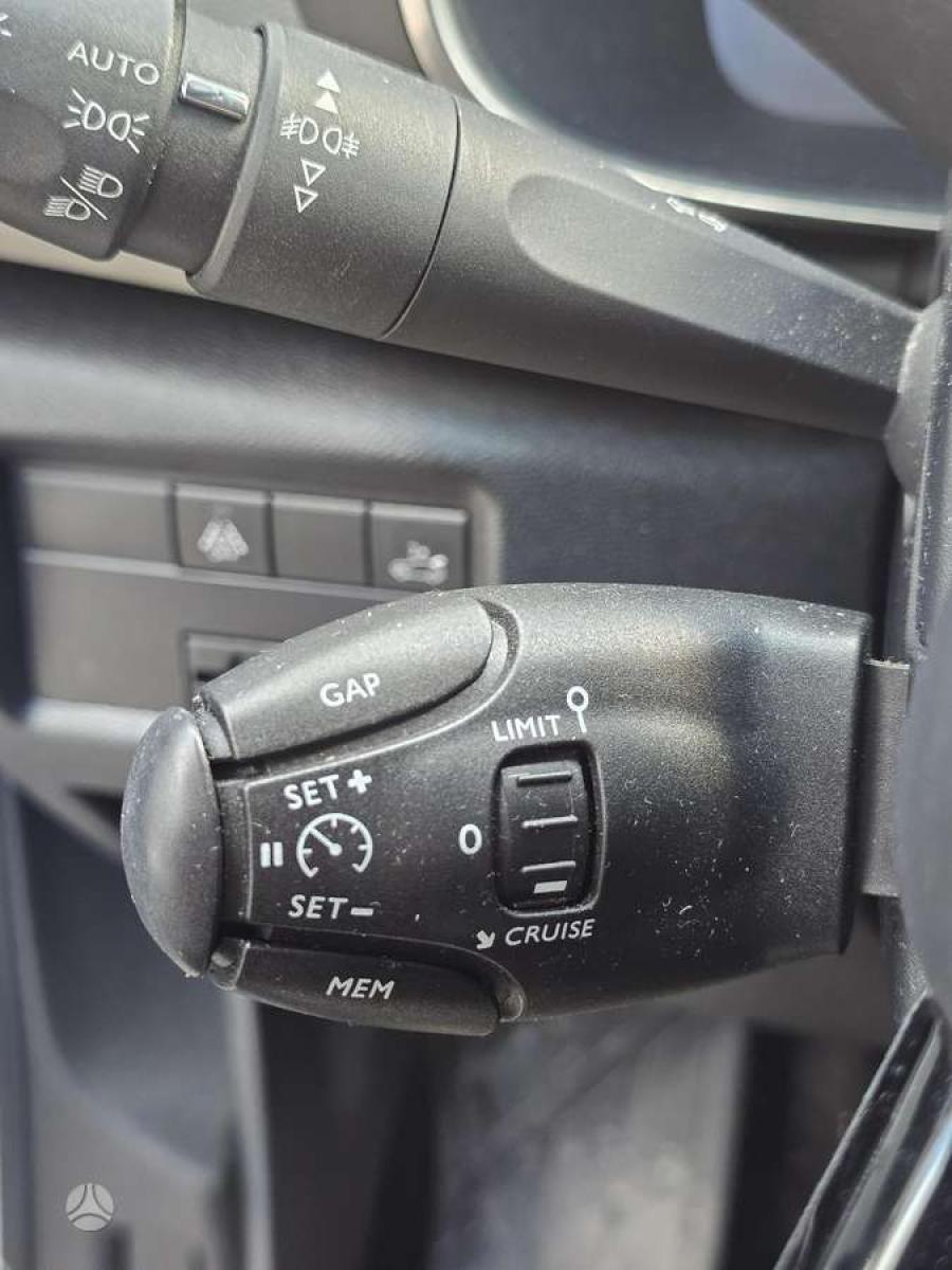 Balts Citroen C5 Aircross 2019 Kauņa, ar dzinēja tilpumu 1.50 L un nobraukumu 249 tūkst. km par 12300 €, foto 11 vietnē AUTOMOTO.COM.LV