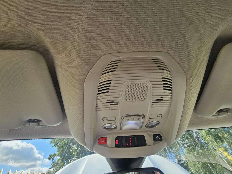 Balts Citroen C5 Aircross 2019 Kauņa, ar dzinēja tilpumu 1.50 L un nobraukumu 249 tūkst. km par 12300 €, foto 16 vietnē AUTOMOTO.COM.LV