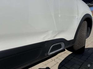 Balts Citroen C5 Aircross 2019 Kauņa, ar dzinēja tilpumu 1.20 L un nobraukumu 137 tūkst. km par 9900 €, foto 10 vietnē AUTOMOTO.COM.LV