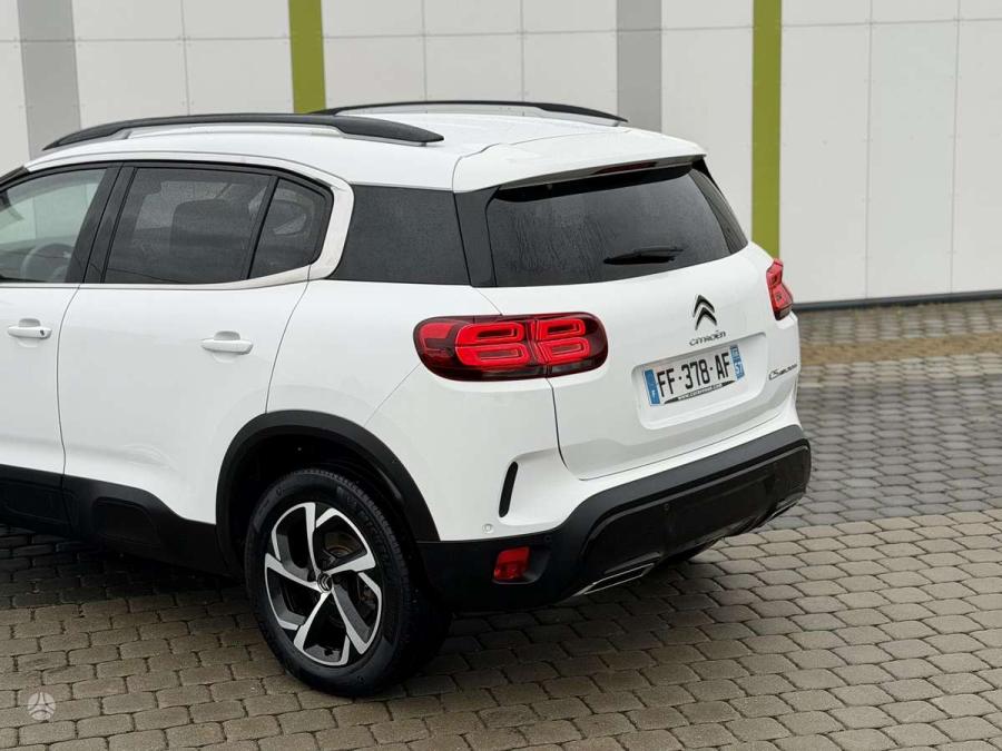 Белый Ситроен C5 Aircross 2019 в Таураге, объемом двигателя 1.20 л и пробегом 149 тыс. км за 9400 €, фото 22 на AUTOMOTO.COM.LV