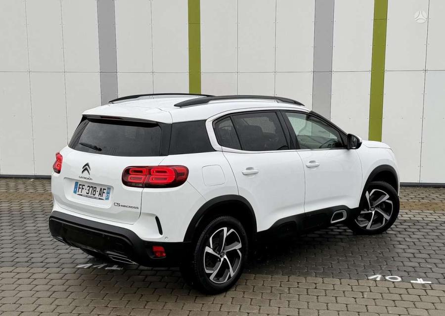 Белый Ситроен C5 Aircross 2019 в Таураге, объемом двигателя 1.20 л и пробегом 149 тыс. км за 9400 €, фото 26 на AUTOMOTO.COM.LV
