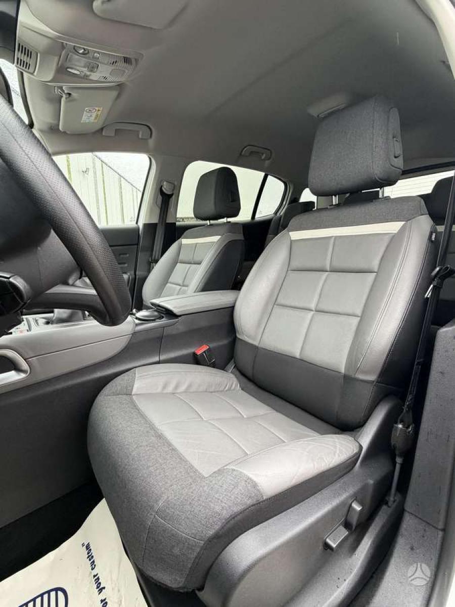 Белый Ситроен C5 Aircross 2019 в Таураге, объемом двигателя 1.20 л и пробегом 149 тыс. км за 9400 €, фото 34 на AUTOMOTO.COM.LV