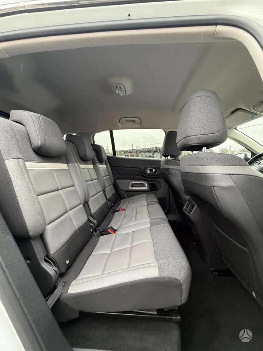 Белый Ситроен C5 Aircross 2019 в Таураге, объемом двигателя 1.20 л и пробегом 149 тыс. км за 9400 €, фото 39 на AUTOMOTO.COM.LV