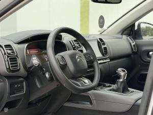 Белый Ситроен C5 Aircross 2019 в Таураге, объемом двигателя 1.20 л и пробегом 149 тыс. км за 9400 €, фото 49 на AUTOMOTO.COM.LV
