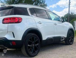 Balts Citroen C5 Aircross 2019 Šauļi, ar dzinēja tilpumu 1.50 L un nobraukumu 222 tūkst. km par 13750 €, foto 9 vietnē AUTOMOTO.COM.LV
