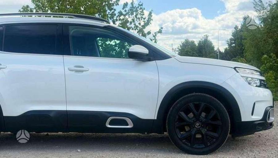 Balts Citroen C5 Aircross 2019 Šauļi, ar dzinēja tilpumu 1.50 L un nobraukumu 222 tūkst. km par 13750 €, foto 11 vietnē AUTOMOTO.COM.LV
