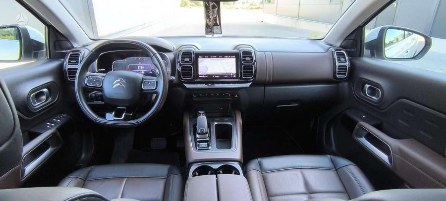 White Citroen C5 Aircross 2019 in Siauliai, with an engine capacity of 1.50 L and mileage of 284 thousand km for 13950 €, photo 16 on AUTOMOTO.COM.LV