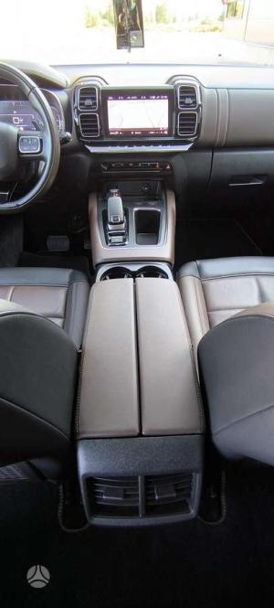 White Citroen C5 Aircross 2019 in Siauliai, with an engine capacity of 1.50 L and mileage of 284 thousand km for 13950 €, photo 17 on AUTOMOTO.COM.LV