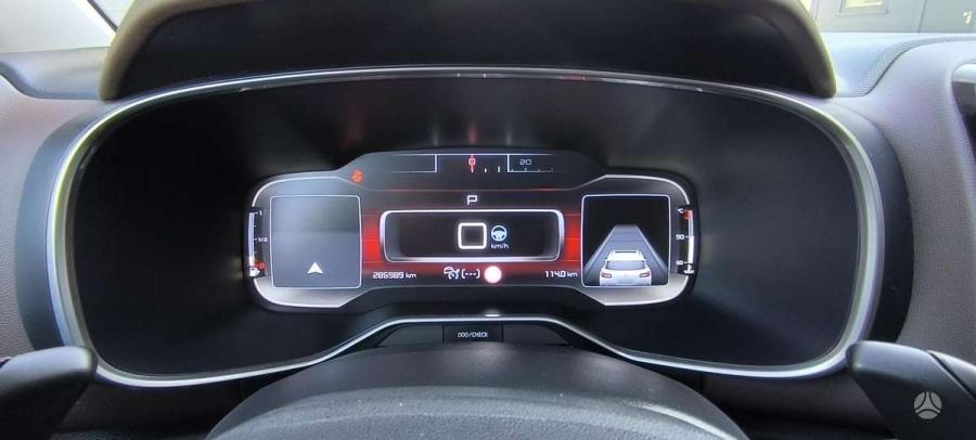 White Citroen C5 Aircross 2019 in Siauliai, with an engine capacity of 1.50 L and mileage of 284 thousand km for 13950 €, photo 31 on AUTOMOTO.COM.LV