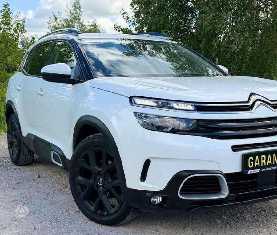 White Citroen C5 Aircross 2019 in Siauliai, with an engine capacity of 1.50 L and mileage of 222 thousand km for 13750 €, photo 16 on AUTOMOTO.COM.LV