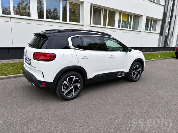 Ситроен C5 Aircross 2019 в Рига на AUTOMOTO.COM.LV Белый Ситроен C5 Aircross 2019 в Рига, объемом двигателя 1.60 л и пробегом 175 тыс. км за 12390 €, фото 3 на AUTOMOTO.COM.LV