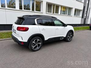 Белый Ситроен C5 Aircross 2019 в Рига, объемом двигателя 1.60 л и пробегом 175 тыс. км за 12390 €, фото 3 на AUTOMOTO.COM.LV