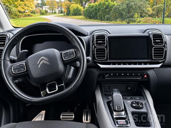 Ситроен C5 Aircross 2019 в Рига на AUTOMOTO.COM.LV Белый Ситроен C5 Aircross 2019 в Рига, объемом двигателя 1.60 л и пробегом 175 тыс. км за 12390 €, фото 7 на AUTOMOTO.COM.LV