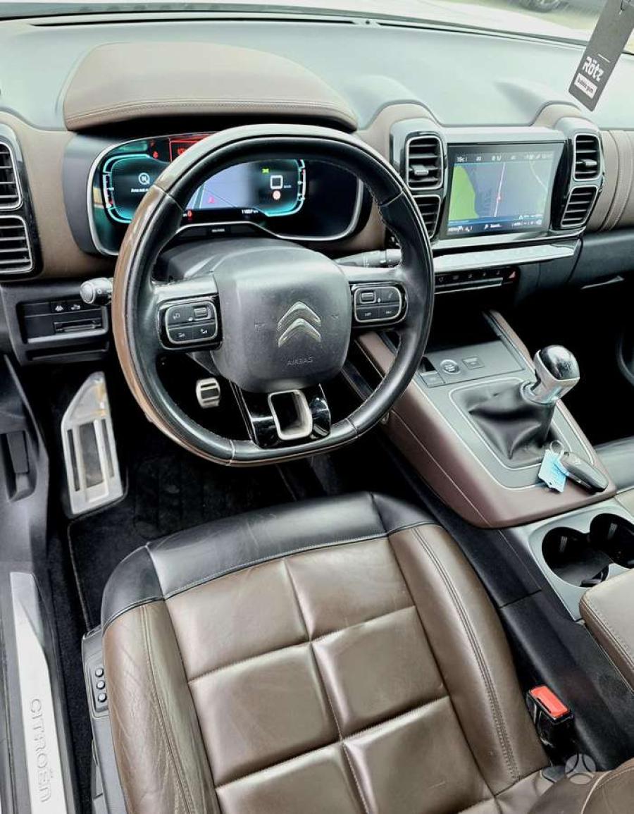 Balts Citroen C5 Aircross 2019 Tauragė, ar dzinēja tilpumu 1.20 L un nobraukumu 190 tūkst. km par 8800 €, foto 28 vietnē AUTOMOTO.COM.LV