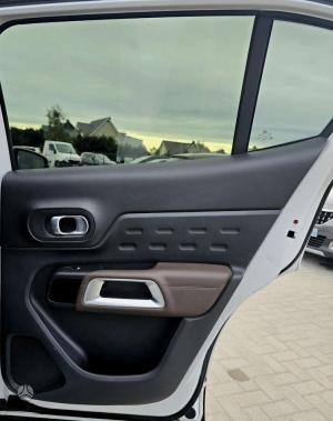 Balts Citroen C5 Aircross 2019 Tauragė, ar dzinēja tilpumu 1.20 L un nobraukumu 190 tūkst. km par 8800 €, foto 39 vietnē AUTOMOTO.COM.LV