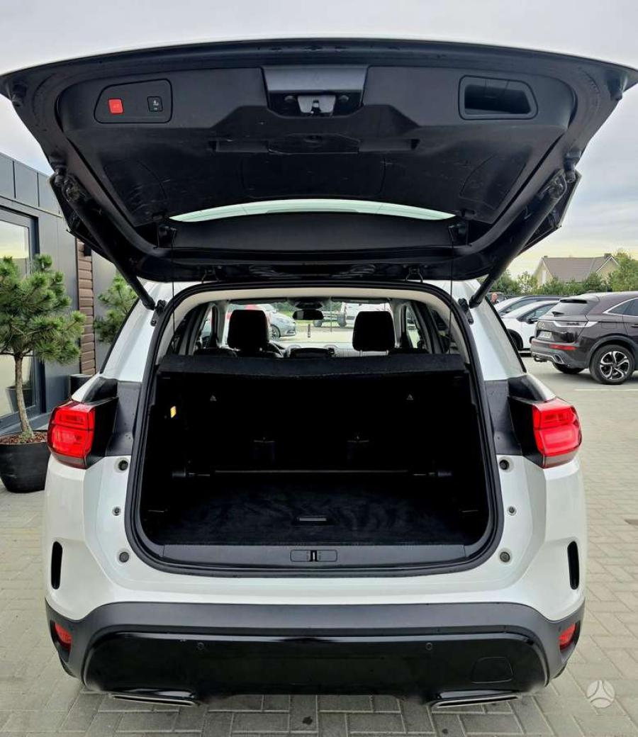 Balts Citroen C5 Aircross 2019 Tauragė, ar dzinēja tilpumu 1.20 L un nobraukumu 190 tūkst. km par 8800 €, foto 40 vietnē AUTOMOTO.COM.LV