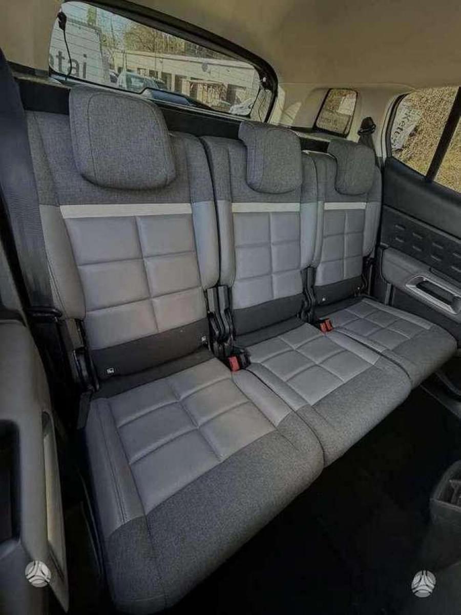 White Citroen C5 Aircross 2019 in Siauliai, with an engine capacity of 1.50 L and mileage of 222 thousand km for 13750 €, photo 26 on AUTOMOTO.COM.LV