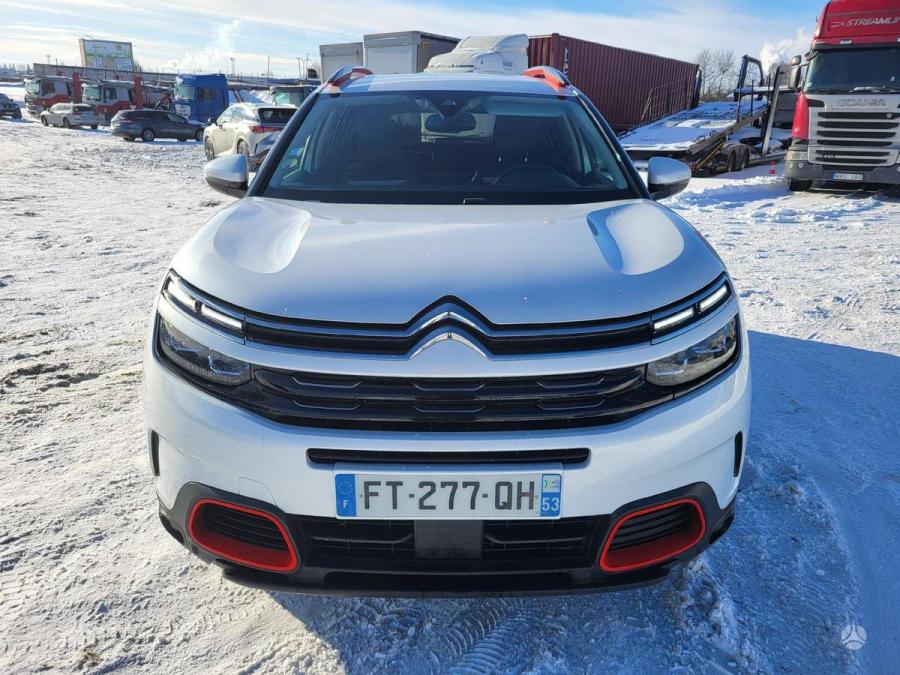 Белый Ситроен C5 Aircross 2020 в Таураге, объемом двигателя 1.50 л и пробегом 201 тыс. км за 11500 €, фото 1 на AUTOMOTO.COM.LV