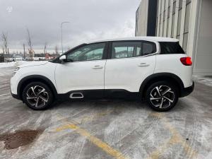 Белый Ситроен C5 Aircross 2020 в Вильнюс, объемом двигателя 1.50 л и пробегом 160 тыс. км за 10769 €, фото 7 на AUTOMOTO.COM.LV
